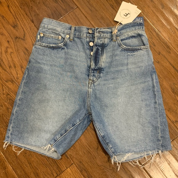 Lovers + Friends | Shorts | Lovers And Friends Devon High Rise 9s Cut ...